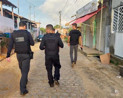 Professor De Refor O Escolar Preso Suspeito De Estuprar Alunos Na Ba