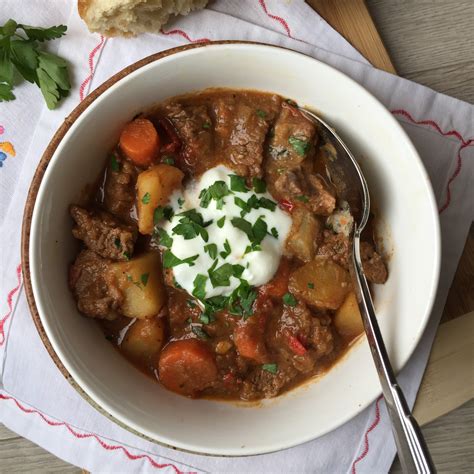 Authentic Hungarian Beef Goulash Marha Gulyás The Hungary Soul