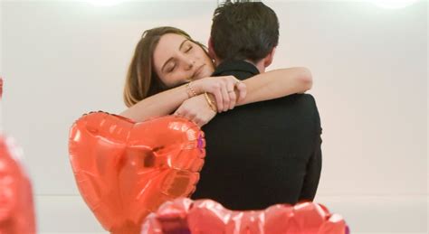 Anita Olivieri e Alessio Falsone sempre più intimi dopo le coccole in