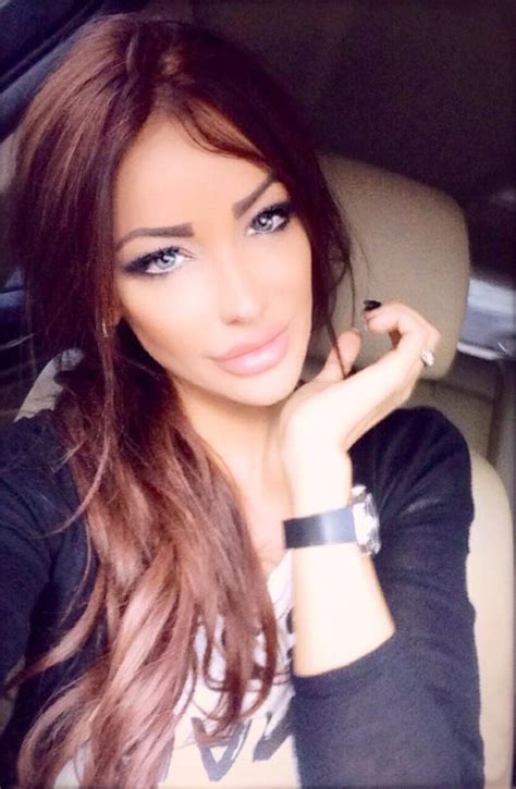 SZEXY Szexi csajok dögös lányok fotói Napi celeb Bianca Dragusanu