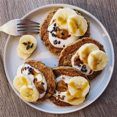 Recette de pancakes protéinés à la banane et aux flocons davoine