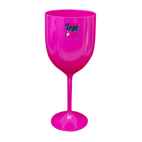 Taça vinho é resistente e possui um design diferenciado Ideal para