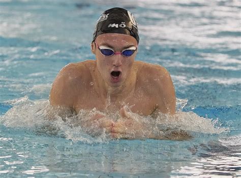 Natation Championnats de France les juniors à Massy les jeunes à Rennes