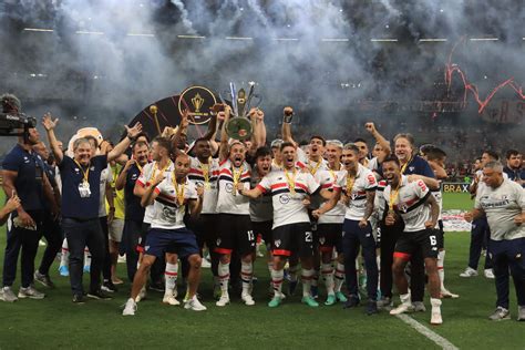 Rafael pega dois pênaltis e São Paulo conquista a Supercopa Rei