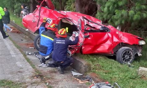 Accidente de tránsito ocurrido en Azuay dejó un muerto y herido