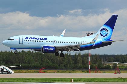 RA 73268 Alrosa Avia Boeing 737 7CT WL