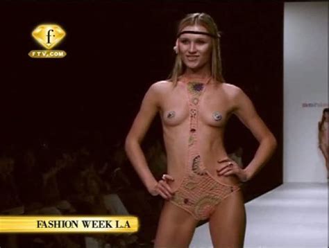 Tv Oops Pussy 89914 Fashion Model Nude Catwalk Oops Tv Oops