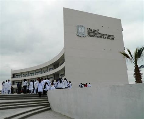 OBTUVO ACREDITACIÓ N NACIONAL ESCUELA DE MEDICINA DE LA UADEC PIEDRAS