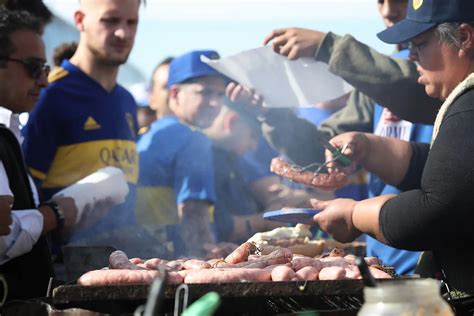 La silenciosa actitud de Riquelme en la premiación y el cartel