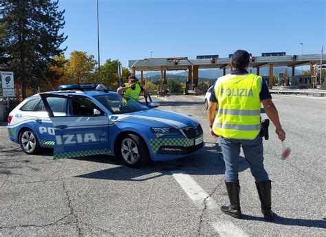 Tragedia In Autostrada Operaio Di 32 Anni Investito Da Un Camion