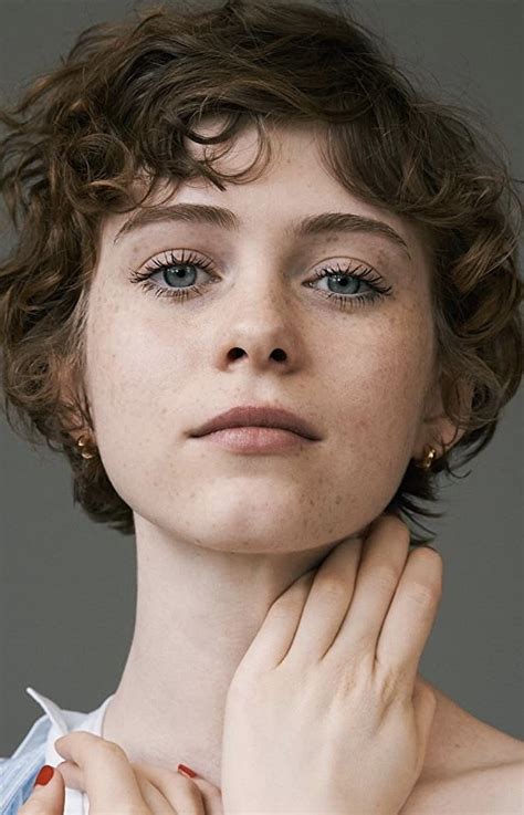 Short Hair Syles Short Curly Hair Curly Hair Styles Women With Freckles Queen Sophia