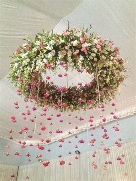 Hermosas Ideas Para Decorar Con Guirnaldas De Flores Hanging