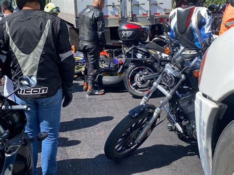 6 motociclistas muertos y 15 heridos en la México Cuernavaca