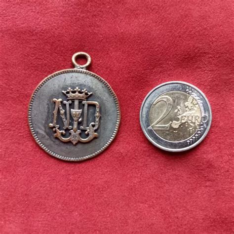 ANCIEN PENDENTIF MÉDAILLE Religieux Reliquaire Argenté Notre Dame De