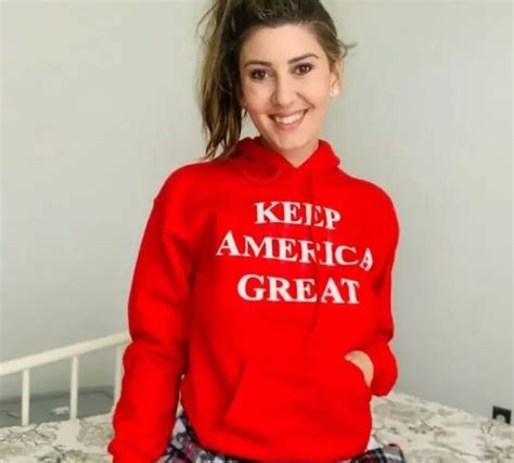 Amber Hahn — Onlyfans Biography Net Worth And More