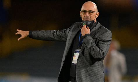 Alfredo Arias podría volver a dirigir en el fútbol colombiano