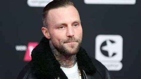 Erfolg ist kein Glück Rapper Kontra K besucht DFB Team