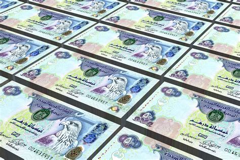 Jaką walutą płacić w Dubaju e kursy walut pl