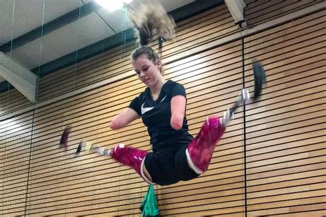 Teenage Amputee Who Lost All Four Limbs To Meningitis Wins Thousands Of