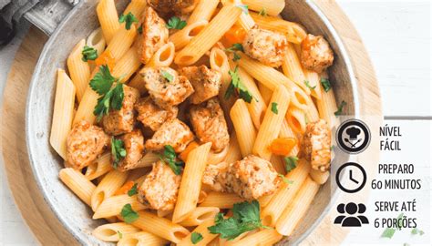 Macarrão de Alho e Óleo Frango em Cubos Fácil de Fazer