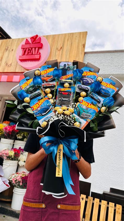 Bouquet De Carros Hot Wheels Diy Valentines Day Gifts For Him