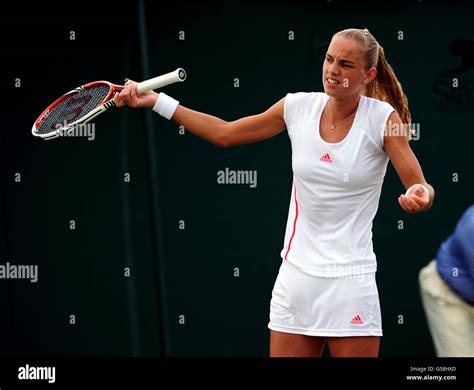 Netherland S Arantxa Rus Shows Her Frustrations During Her Match