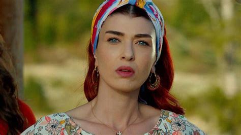 Kuzey Yıldızı İlk Aşk dizisinin Yıldız ı Aslıhan Güner in kardeşi