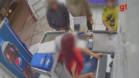 VÍDEO criminosos roubam padaria à mão armada em Itapetininga suspeito