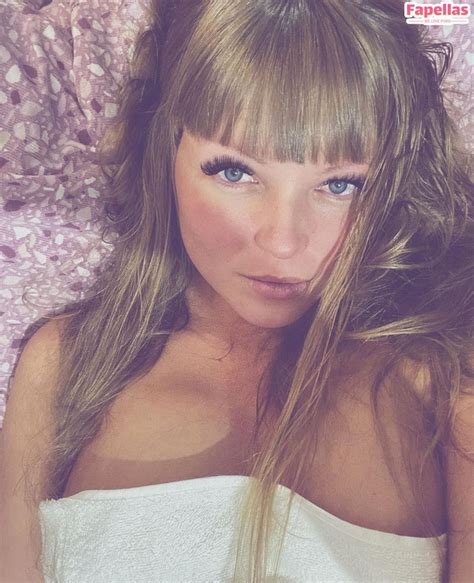 Rude In Life Nude Leaks Photo Fapellas