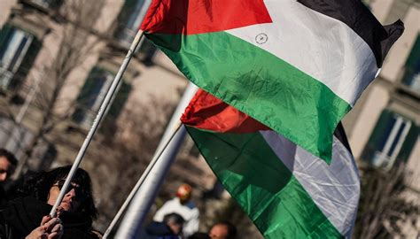 Corteo Pro Palestina A Roma Nel Giorno Della Memoria Vietato Dalla