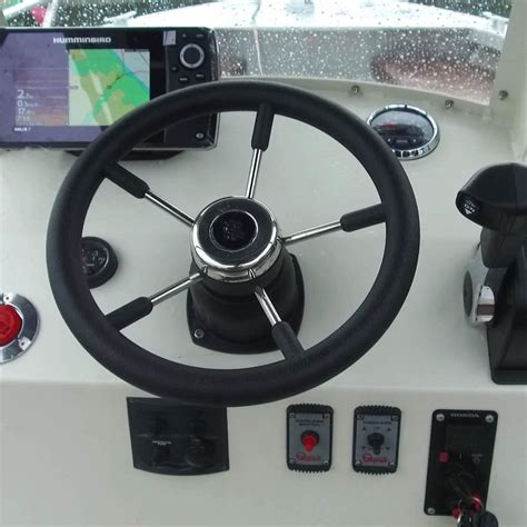Bateau aluminium pêche promenade Arkal 630 Mulot Naval