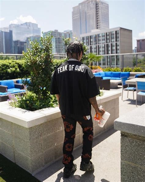 Pin By J Boogie On Hood Swag 90s Fashion Men 90s Fashion Fashion