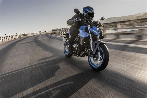Motorrad Vergleich Suzuki Sv Vs Suzuki Gsx S