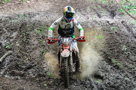 Brasileiro Bruno Crivilin Sobe Uma Posi O No Mundial De Enduro