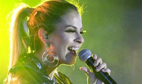 Portal T5 Calcinha Preta Anuncia O Hara Ravick Como Nova Vocalista