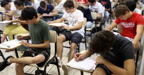 Enem Entenda Como A Nota Calculada E O Que A Teoria De