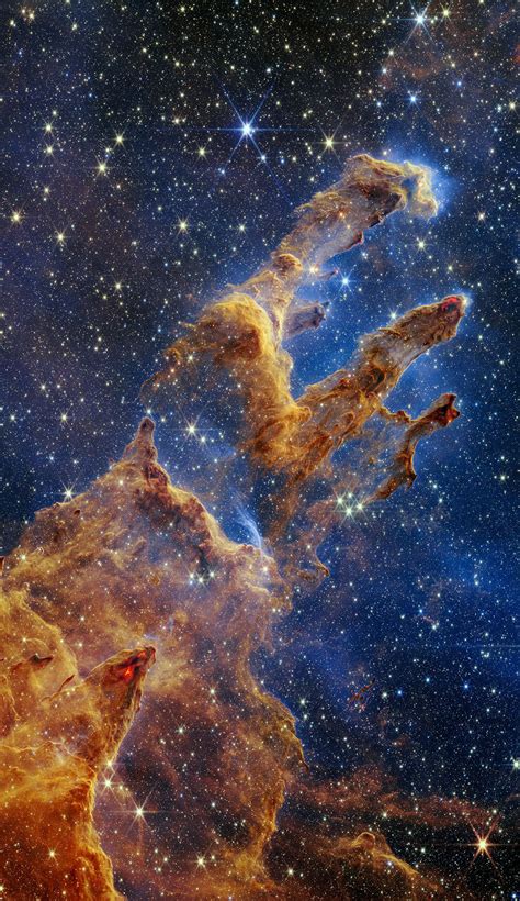 Icónicos Pilares de la Creación captados por el telescopio James Webb
