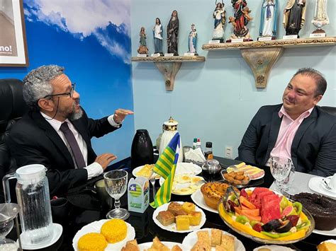 Helder Eugênio recebe Luccy Keiko delegado geral da Polícia Civil do