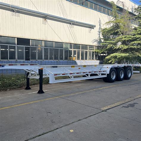 Vehicle Master Skeletal 3 Axles 40 45FT Intermodal Container Chassis