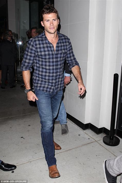 Scott Eastwood Shows Off His Muscles As He Works Out Barefoot And