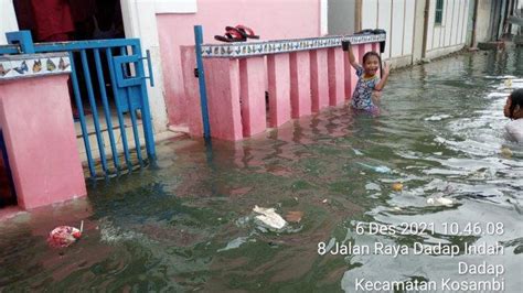 Sudah Sepekan Banjir Rob Setinggi 50 Cm Masih Melanda Pesisir