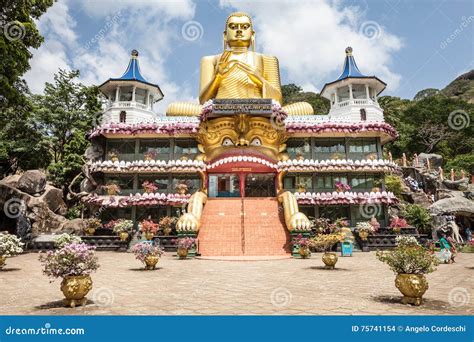 Templo De La Cueva De Dambulla Templo De Oro Sri Lanka Imagen De