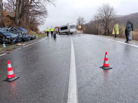 FOTO Cinci persoane rănite într un accident rutier pe DN 1 în județul