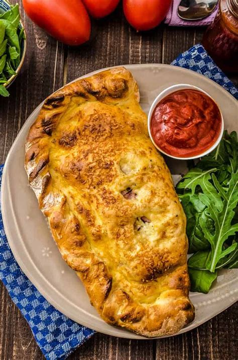 Easy Recipes Using Trader Joe S Pizza Dough The Wicked Noodle