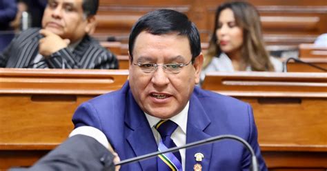 Congresista Roberto Sánchez presentará moción de censura contra