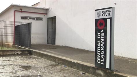 Mulher é presa suspeita de matar o marido arma da vítima em João