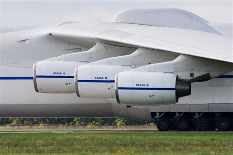 Antonov An 225 Mriya Cel Mai Mare Avion Din Lume