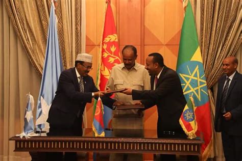 Farmaajo Abiy Iyo Asaias Oo Heshiis Seddex Geesood Ah Wada Galay