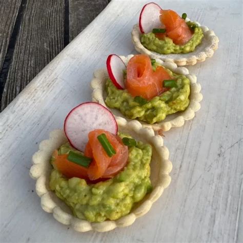 MINI TARTELETTES GUACAMOLE SAUMON Guy Demarle