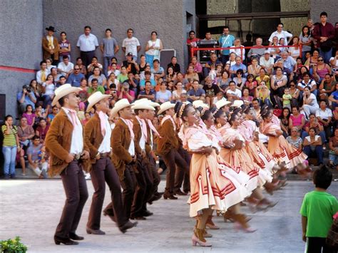 Costumbres y Tradiciones de Nuevo León 2014